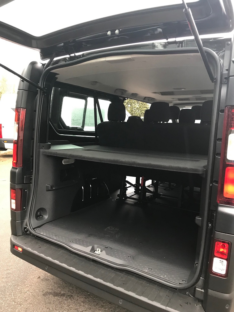 Renault Trafic Passenger SL28 Blue dCi 150 Advance Black